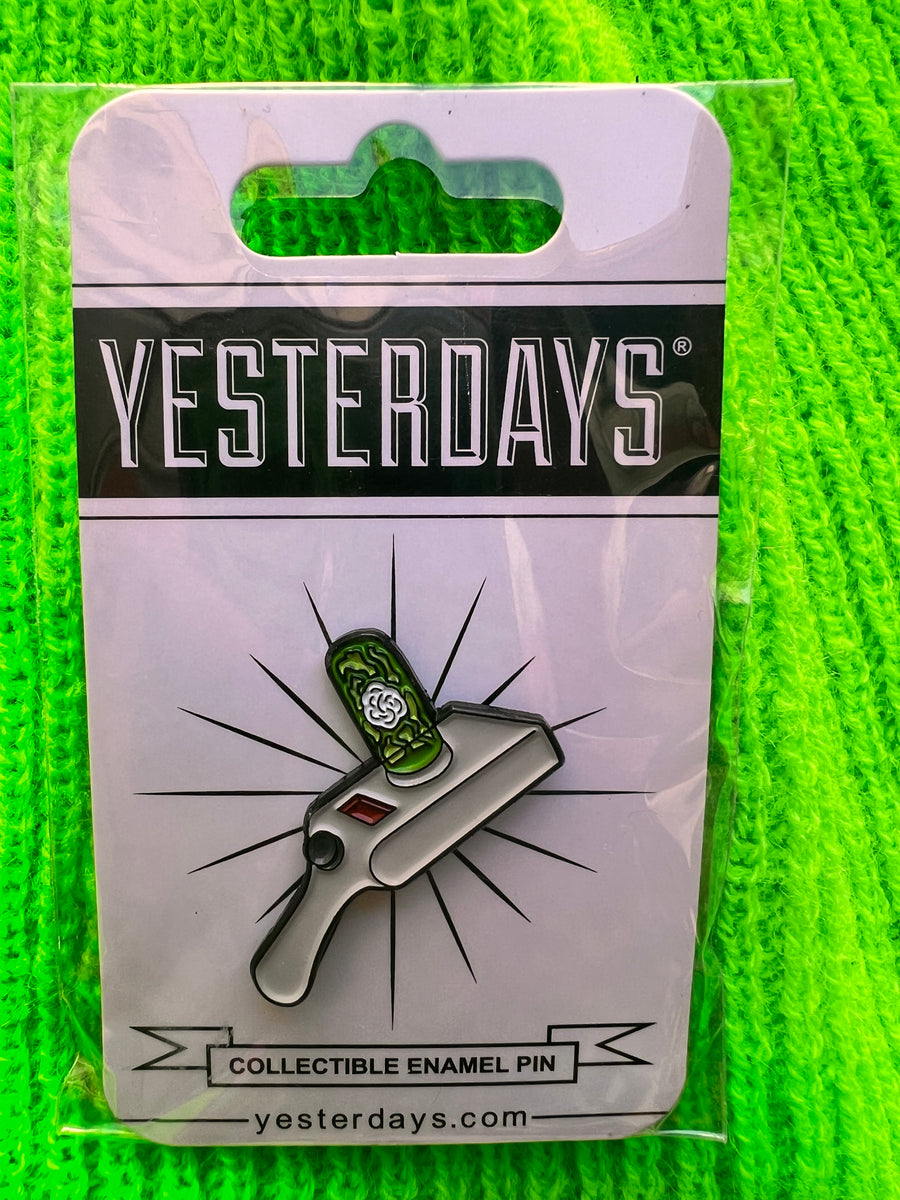 Yesterdays Rick And Morty Portal Gun Enamel Pin – Hatcher’s Collectibles